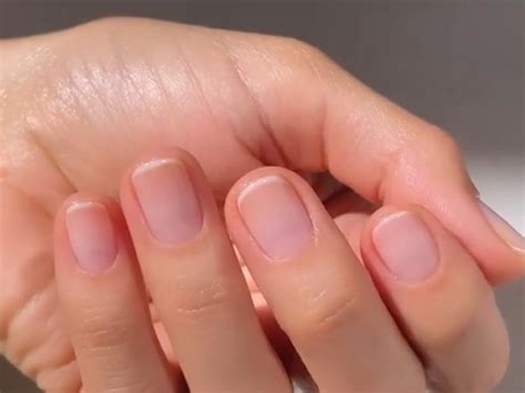 Тренд манікюр без манікюру що це таке і чому він стає такий популярний