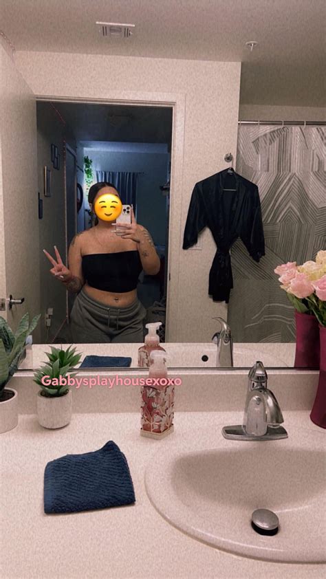 😘 Hi Daddy Ive Been A Good Girl Can I Get A Toy Now R Croptopgirls
