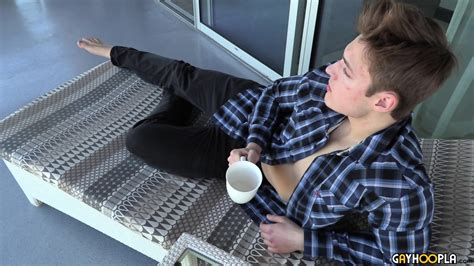 Blake Jerks Off Eporner