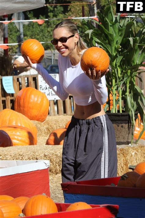 Alexis Ren Sexy Photos The Fappening Stars