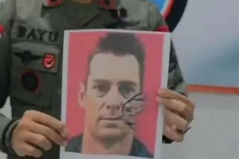 Pemandangan Pilu Di Mimika Rekan Pilot Lihat Conning Bersimbah Darah