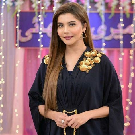 Nida Yasir Celebrates Her Birthday With Her Friends Celebrities Pakistan