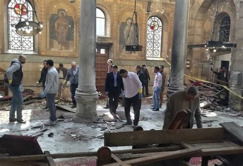 Зловещи подробности за атентата в катедралата Загинали са над 26 християни терористът е искал