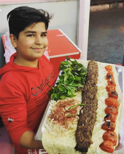 کبابی بناب آنا در تبریز