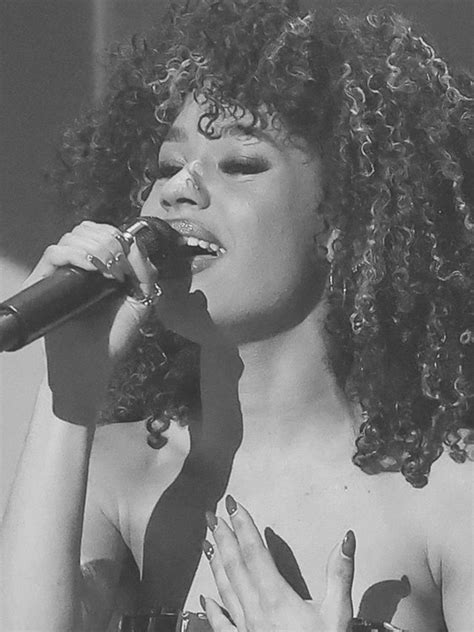 Léane Star Academy 2025 Biographie Et Vidéos Tf1