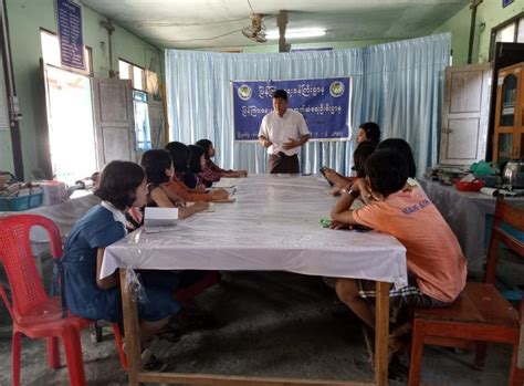 ပေါက်တောမြို့နယ် ပြည်သူ့စာကြည့်တိုက်၌ စာအုပ်စာစောင် ချစ်မြတ်နိုးသူများအသင်း Book Club အဖွဲ့ဝင