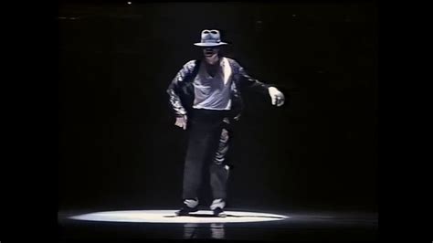Michael Jackson Dancing Billie Jean
