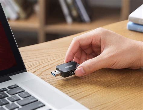 This Dual Slot Data Transfer Device Reads And Writes At The Same Time