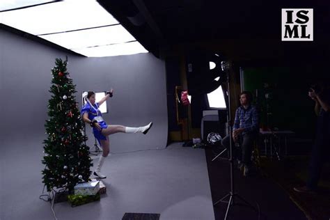 Chun Li Christmas Cosplay