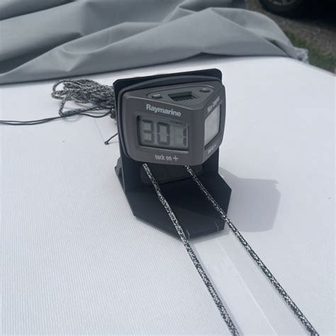 🧭 Holder For The Raymarine T060 Micro Compass Ilcalaser・ Stl File