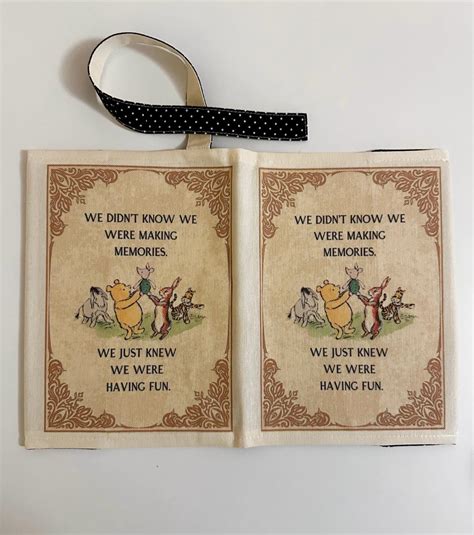 كتاب غلاف كتاب بتصميم الدب ويني دكان تكوين مكتبة تكوين