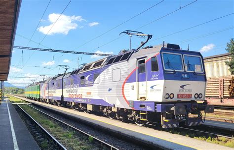2 Days Ago I Saw This Beautiful Electric Train 131 With This