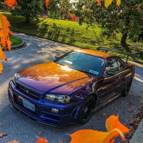 Midnight Purple Nissan Skyline Gtr R34