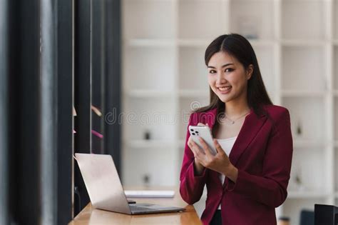 Beautiful Business Woman Completes KYC Using An Online Banking Program In Order To Open A