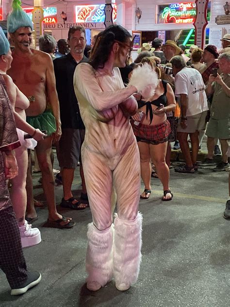 She Was Actually Wearing A Butt Plug Scrolller
