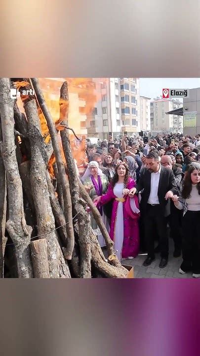 Karakoçanda Newroz Ateşi Yakıldı Kutlamaya Siyasetçi Gültan