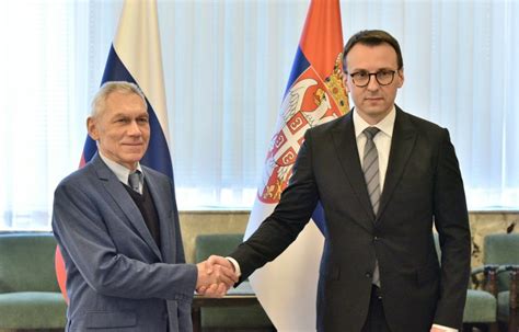 Директор Канцеларије за КиМ Петар Петковић са амбасадором Русије Александром Боцан Харченком о