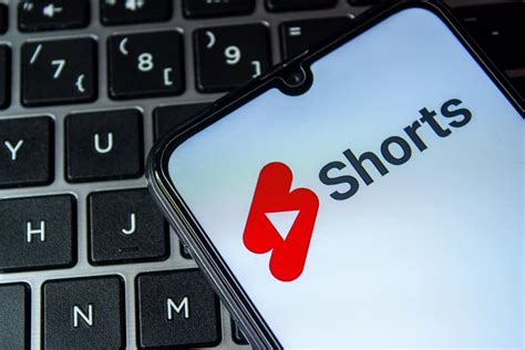 how to upload youtube shorts itgeared