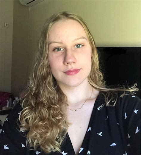 Amanda Luísa Schultz Medium