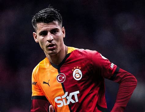 El Elche Ficha Al Defensa Central Valenciano Víctor Chust