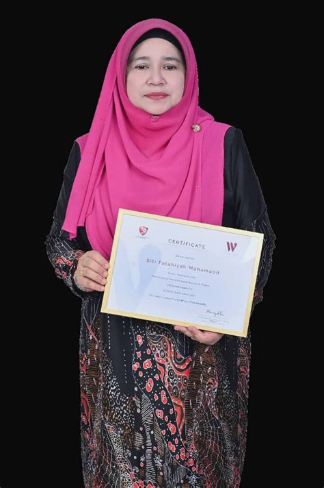 Humayon Dar on LinkedIn: It is women like TS Siti Fatahiyah Mahamood ...