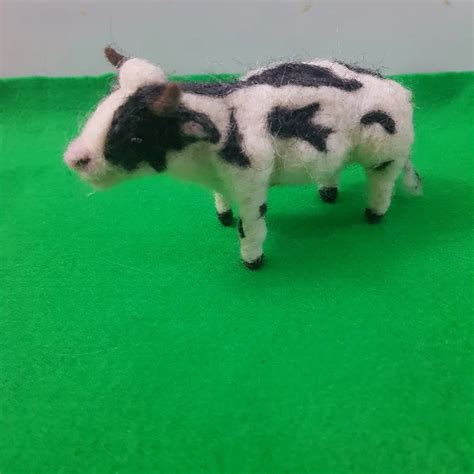 کمدا قیمت و خرید عروسک گاو ابعاد 13×7 رنگ سفید