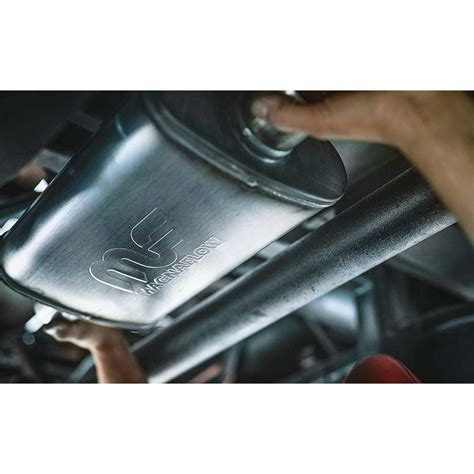 Magnaflow 18124 35 Inch X 18 Inch Glasspack Performance Muffler