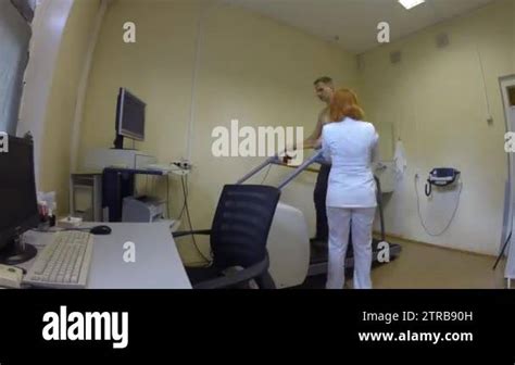 Exercise Ecg Stock Videos And Footage Hd And 4k Video Clips Alamy