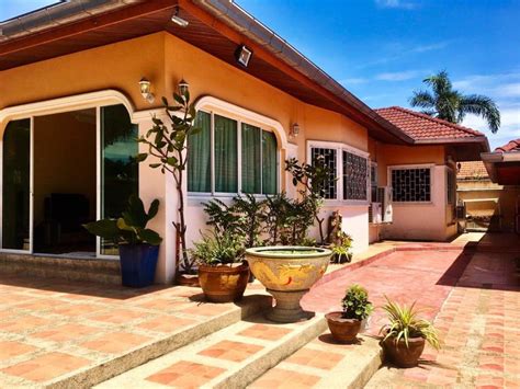 ขายบ้านเดี่ยวส่วนตัวพร้อมสระว่ายน้ำ บ้านอยู่บนเนินสูง หนองเกตุใหญ่ เดินทางสะดวก ใกล้โรงเรียน