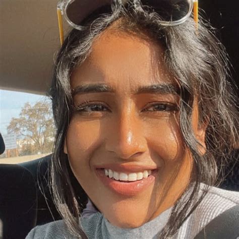 Radhika Radhikal • Threads Say More