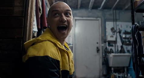 Split 2017 M Night Shyamalan Horror Movie Review Heaven Of Horror