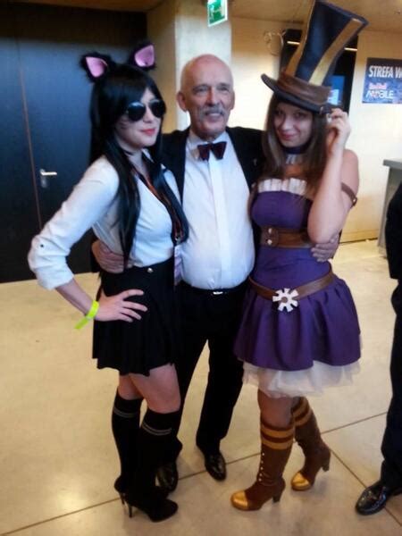 Kampania Korwin Mikkego Wśród Fanów Gier Przebranych Za Postaci Z Anime I Mangi ZdjĘcia