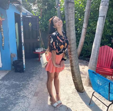 From Her Insta Scrolller