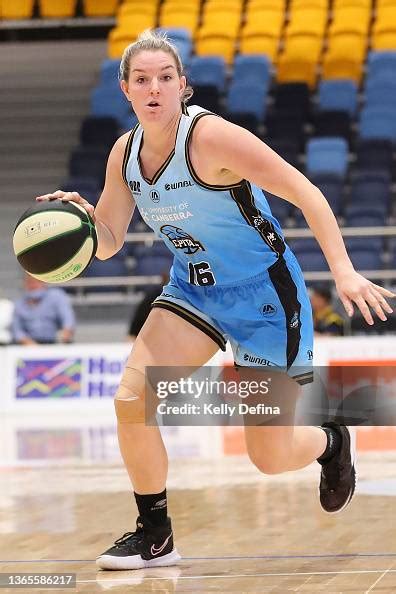 Casey Samuels Of The Capitals Shoots During The Round Eight Wnbl News Photo Getty Images