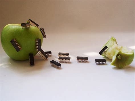Apple Switching Cpu Architectures Is A Really Big Deal