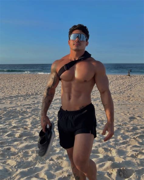 Romulo Charles Romulo Charles • Instagram Photos And Videos