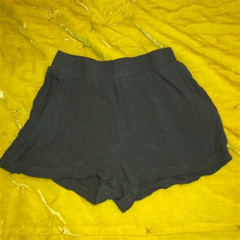 Nordstrom Womens Green Shorts Depop