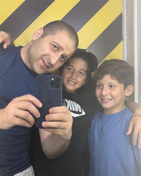 ედუარდ შევარდნაძის შვილიშვილებისა და შვილთაშვილების თბილისური ახალი წელი ფოტოები მშობლები