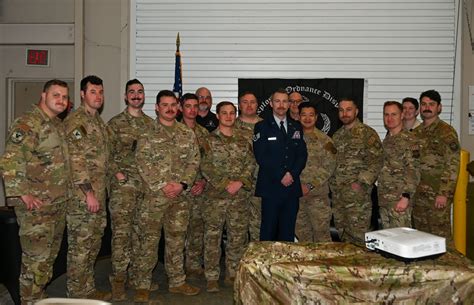 Dvids News 19th Ces Eod Technician Earn ‘master Eod Badge