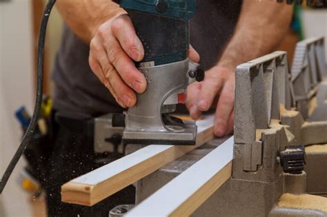 Best Fixed Base Routers For Accuracy And Precision