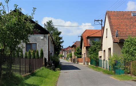 Я довгі роки не розуміла чому після того як я вийшла заміж моя мама та брат не спілкуються зі