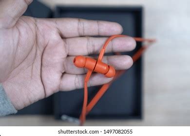 85 Huawei Earbuds Royalty Free Images Stock Photos Pictures Shutterstock