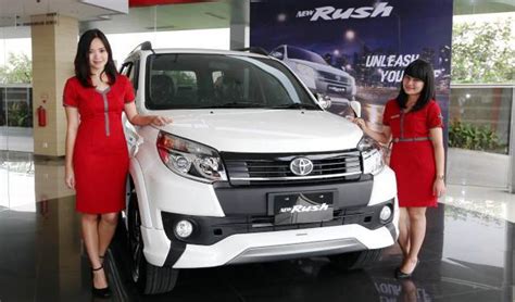 Lengkap Daftar Harga Mobil Toyota Dari MPV Hingga Pick Up