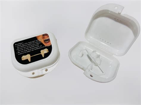 ჰელოუინის კოსტიუმი ვამპირის მექანიკური კბილები