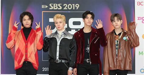 E포토 엔플라잉 락 앤 롤