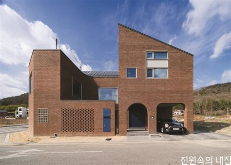 벽면 전체를 서재로 구성한 중정형 주택 네이버 블로그