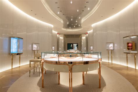 No Expense Spared LVMH Unveils Tiffanys Renovated Fifth Avenue Flagship Beautifaire