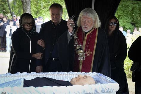 Russians Bid Farewell To Gorby Mikhail Gorbachevs Funeral Takes Place