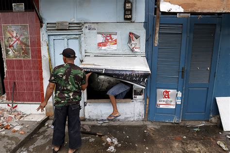 Indonesia Jakarta S Red Light District Is Demolished While Sex Workers Forced To Train For New