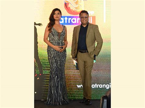 Kink Redefining Love On A Deserted Island A Sizzling Reality